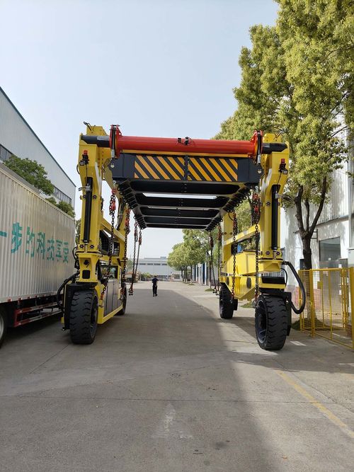Quality Container Straddle Carrier & Port Straddle Carrier factory from ...