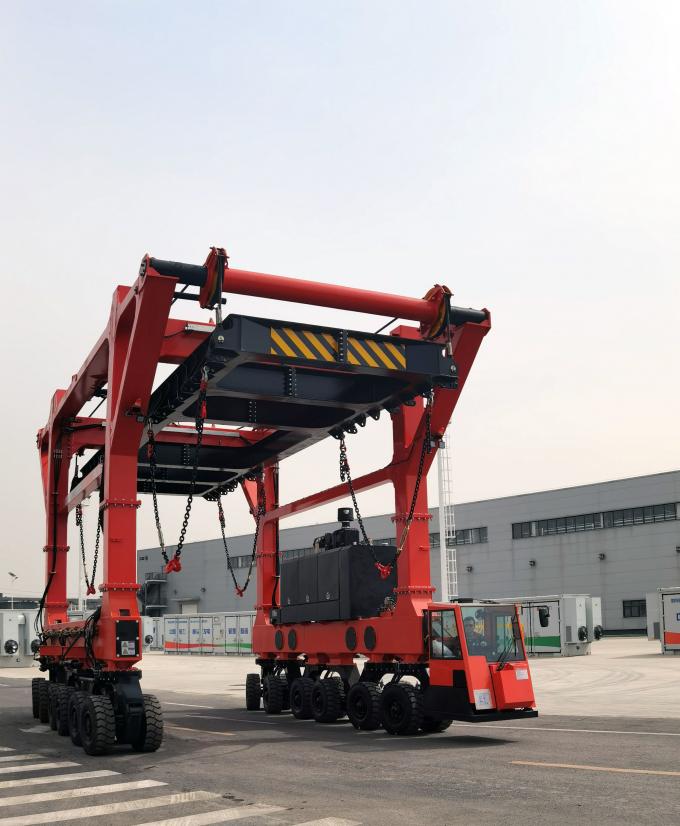 Container Handling Straddle Carrier Truck Energy Storage Tanks Carrier 60T