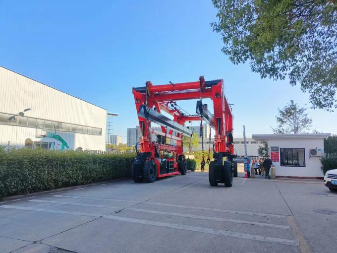 220T Cargo Shipping Container Lift Truck , Port Container Handling Machine